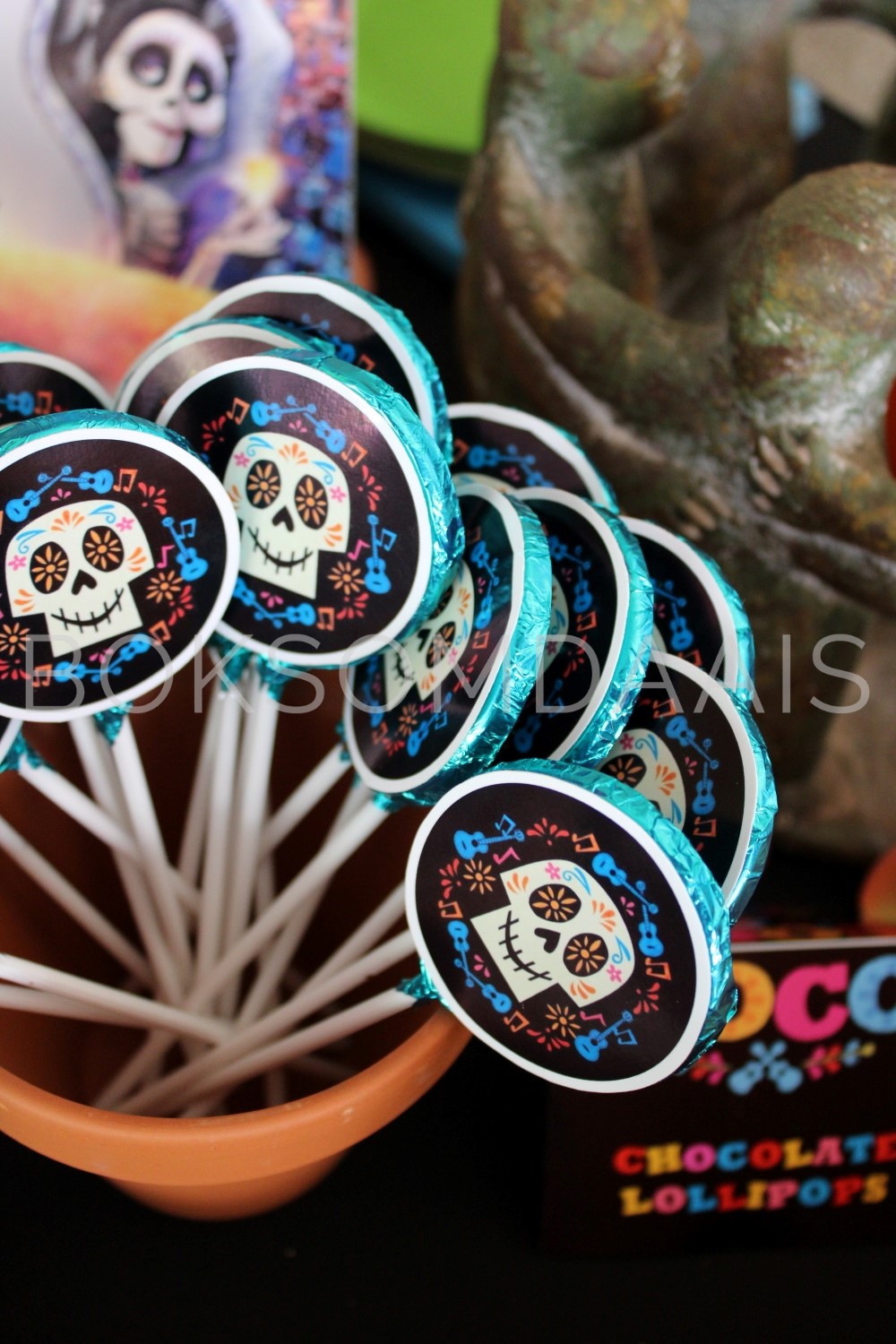 You Will Love Kai and Zahra's Colourful Coco Party