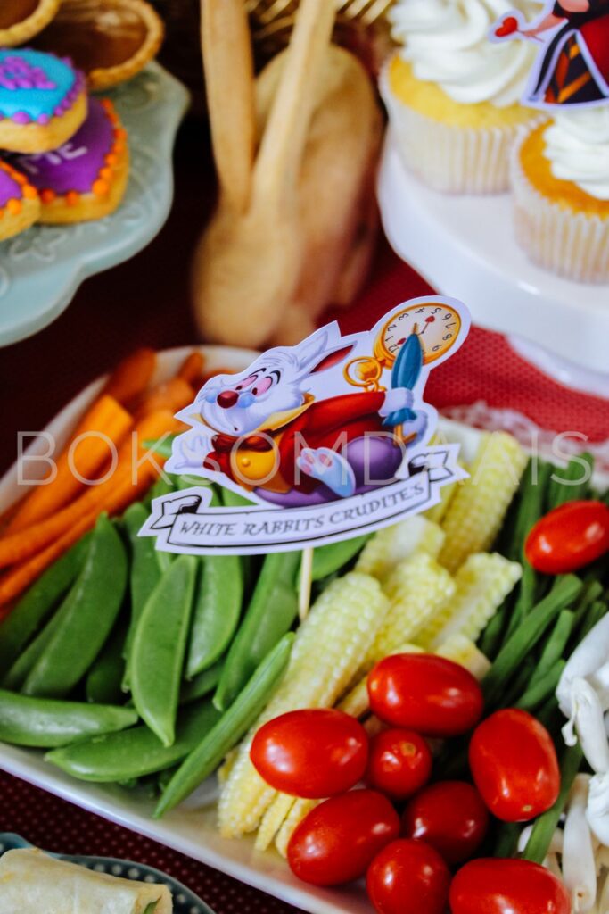 Alice in Wonderland Mad Hatter Tea Party Ideas by Boksomdaais Boutique ...