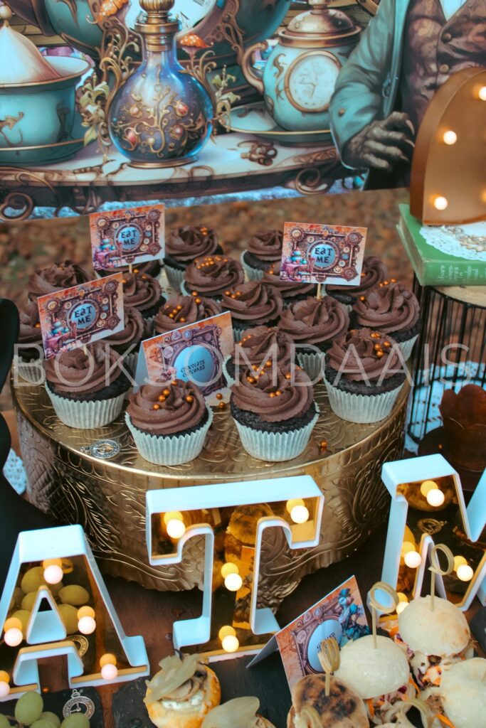 Steampunk Alice in Wonderland Mad Hatter Tea Party Ideas by Boksomdaais ...